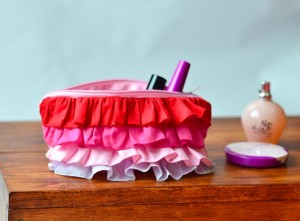 Gorgeous Ombre Ruffle Zipper Pouch Tutorial with VIDEO